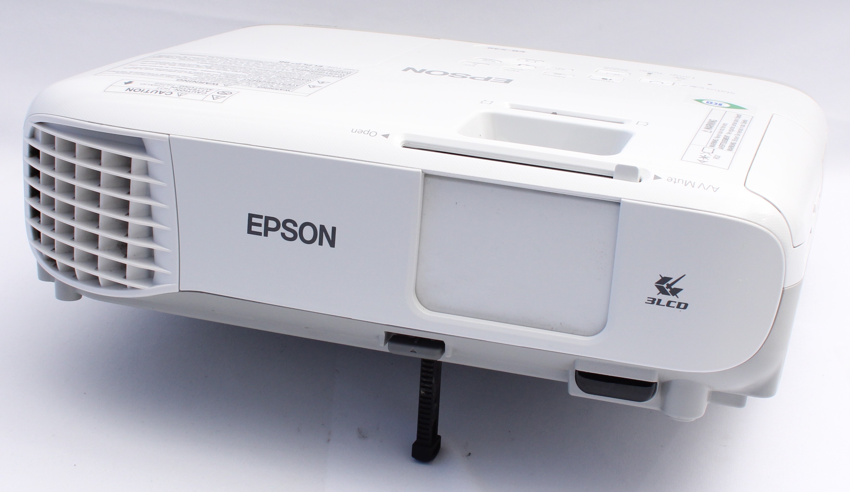 Pre-owned Epson EB-X39 LCD 3500 Lumens 30-300" Projector with Remote (U ...